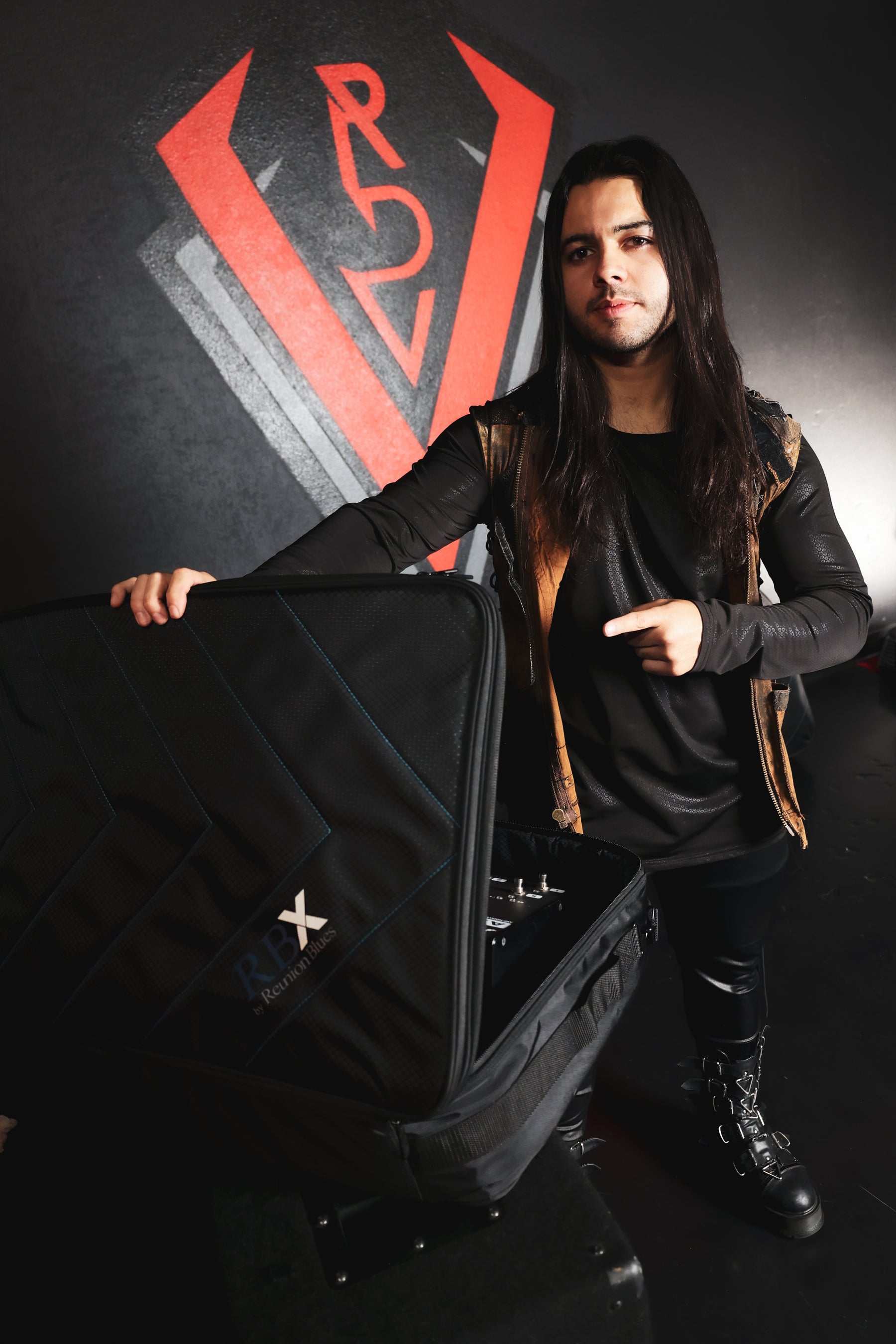 Luís Kalil | Red Devil Vortex